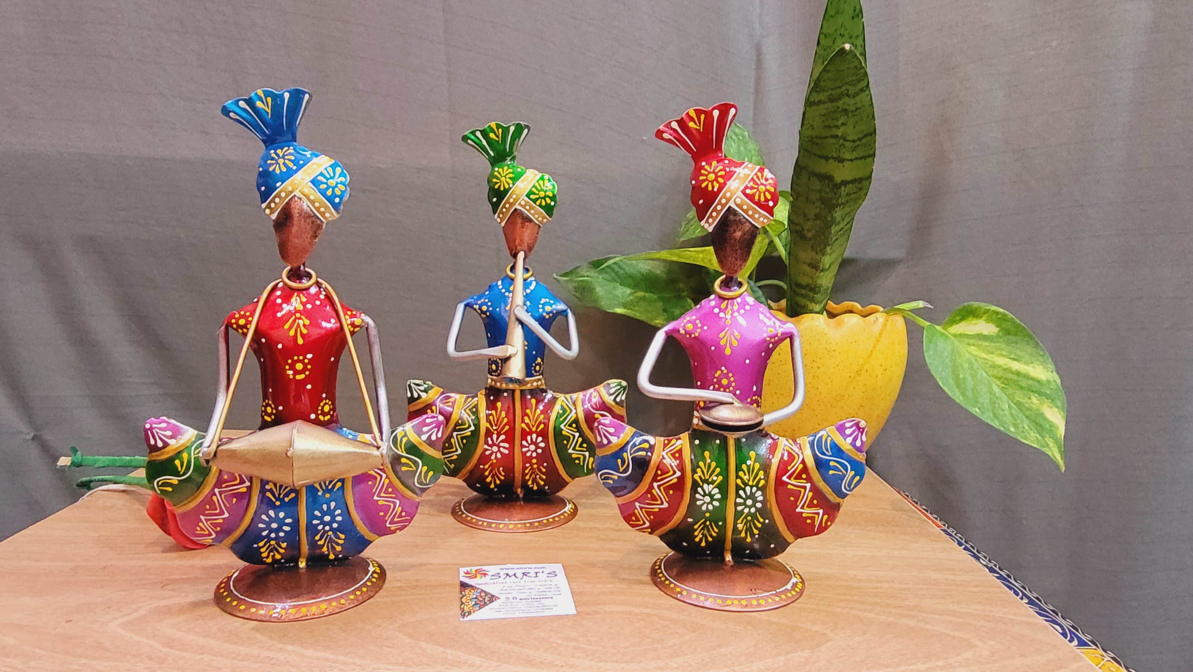 Showpieces – Smris