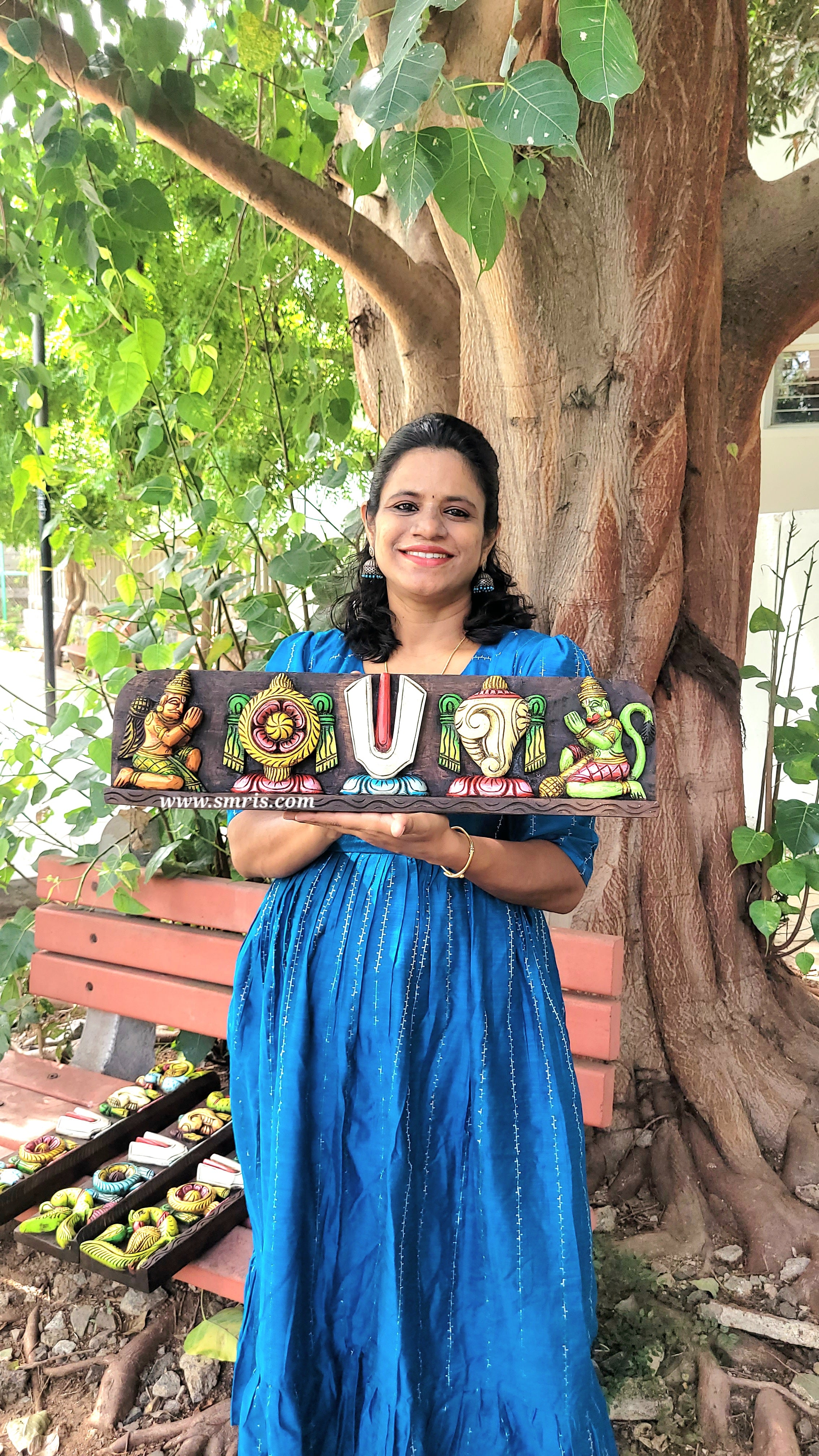 Wooden Namam Sangu Chakram With Garudan & Hanuman Wooden Wall Panel Fr ...