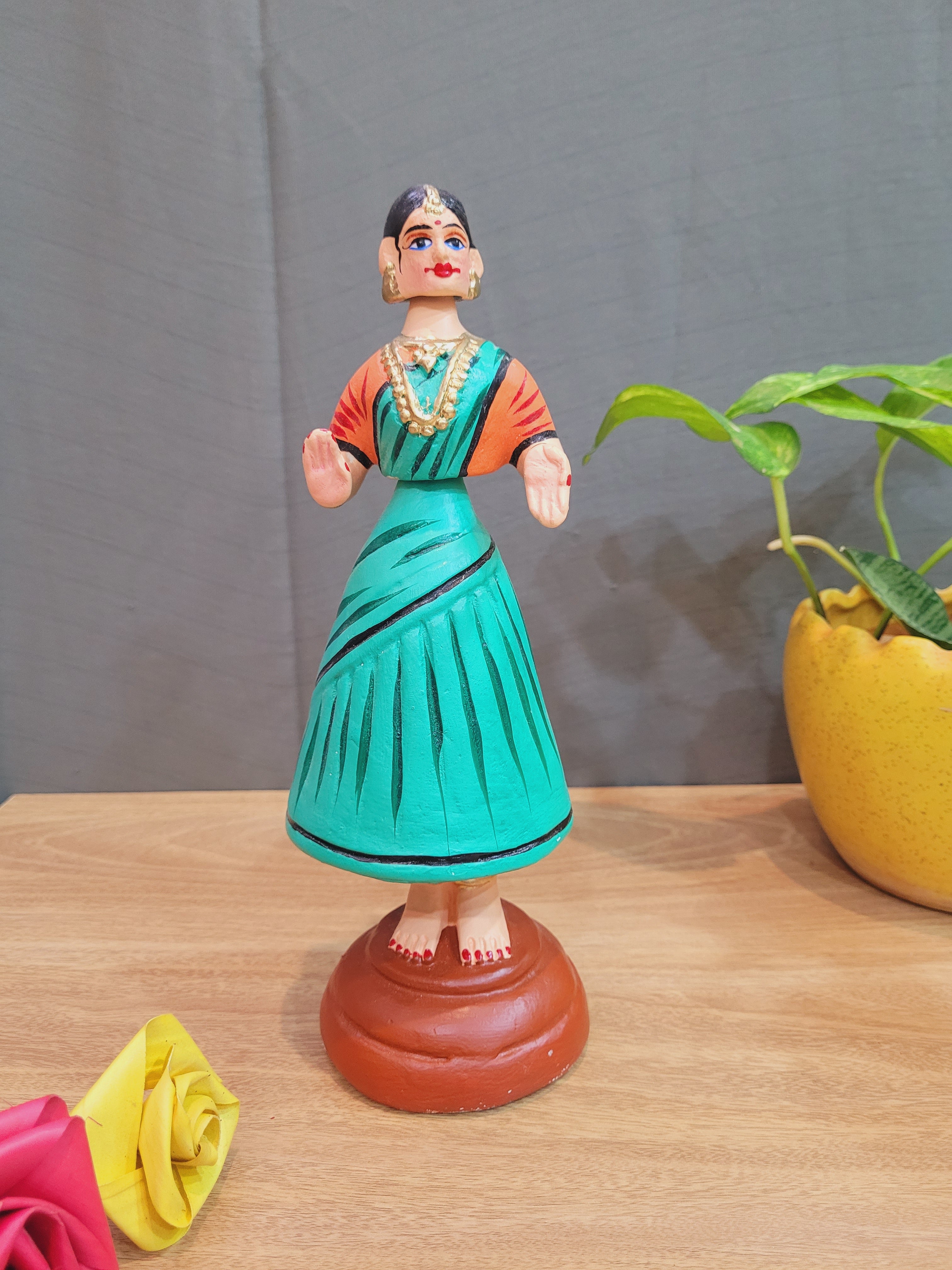 Dancing Doll Paper Mache Thanjavur Thalayattu Bommai – Smris