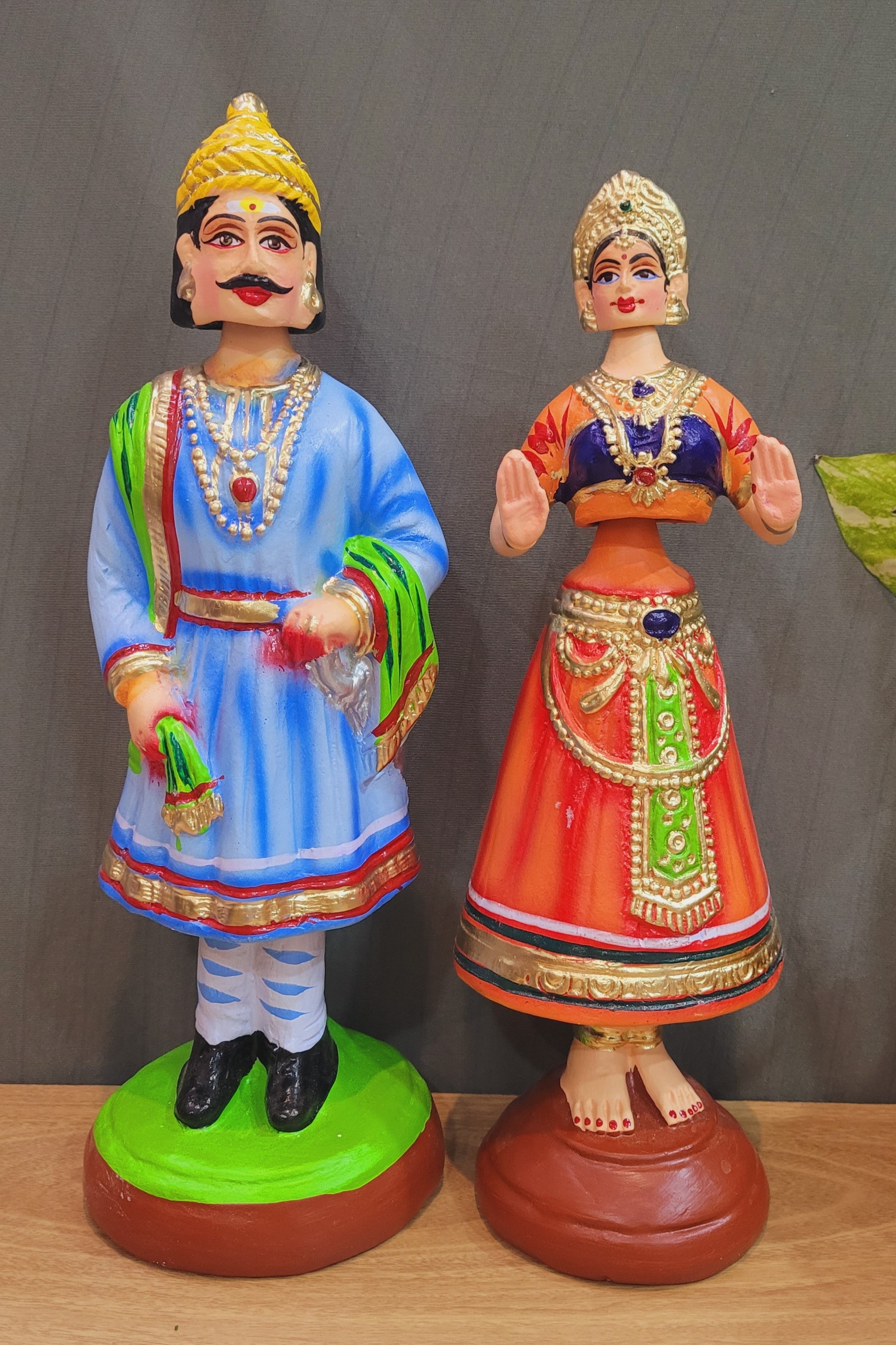 Raja Rani Pair Tanjore Dancing Dolls Thalayatti Thalayattu Bommai ...